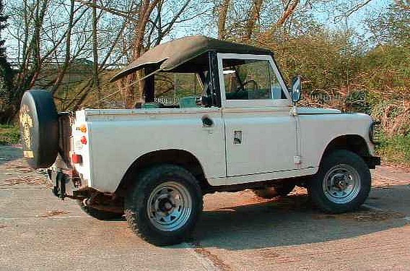 All Wheel Trim Canvas Bikini Top US-Style Sand — 3 Brothers Classic Rovers